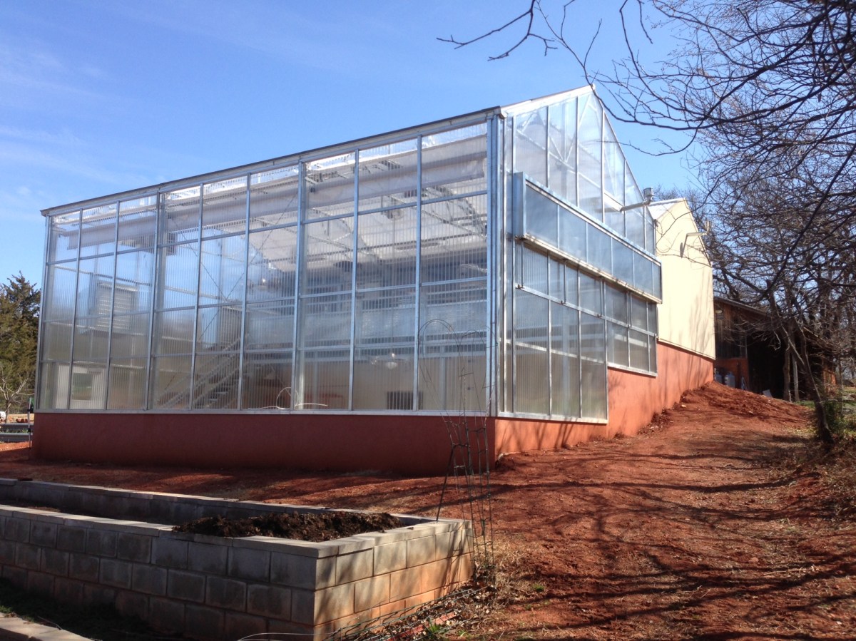 About – Hobby Greenhouse